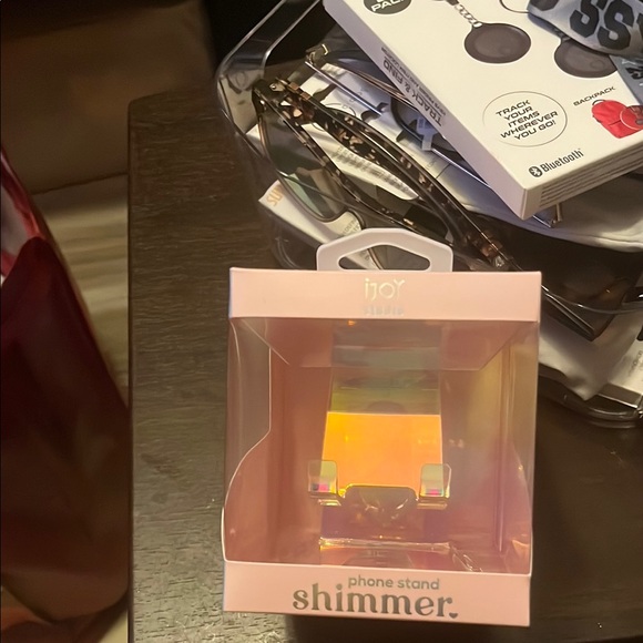 Ijoy | Cell Phones & Accessories | Ijoy Shimmer Phone Stand | Poshmark
